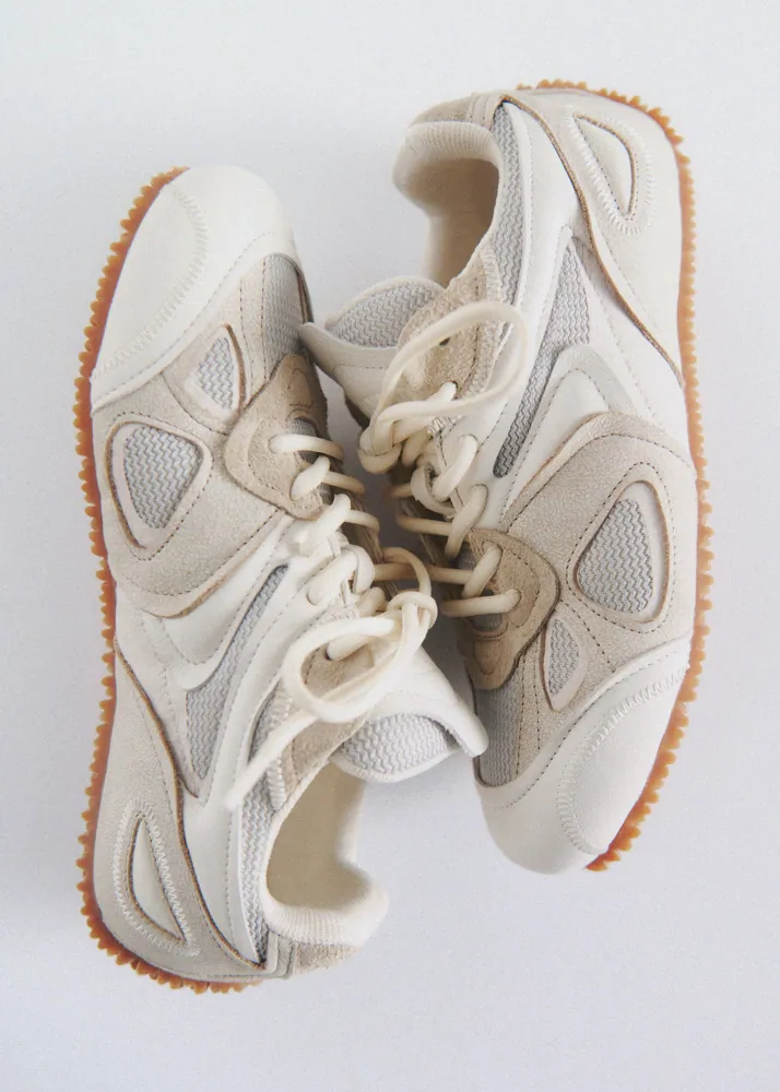 AXEL ARIGATO - Slow Runner