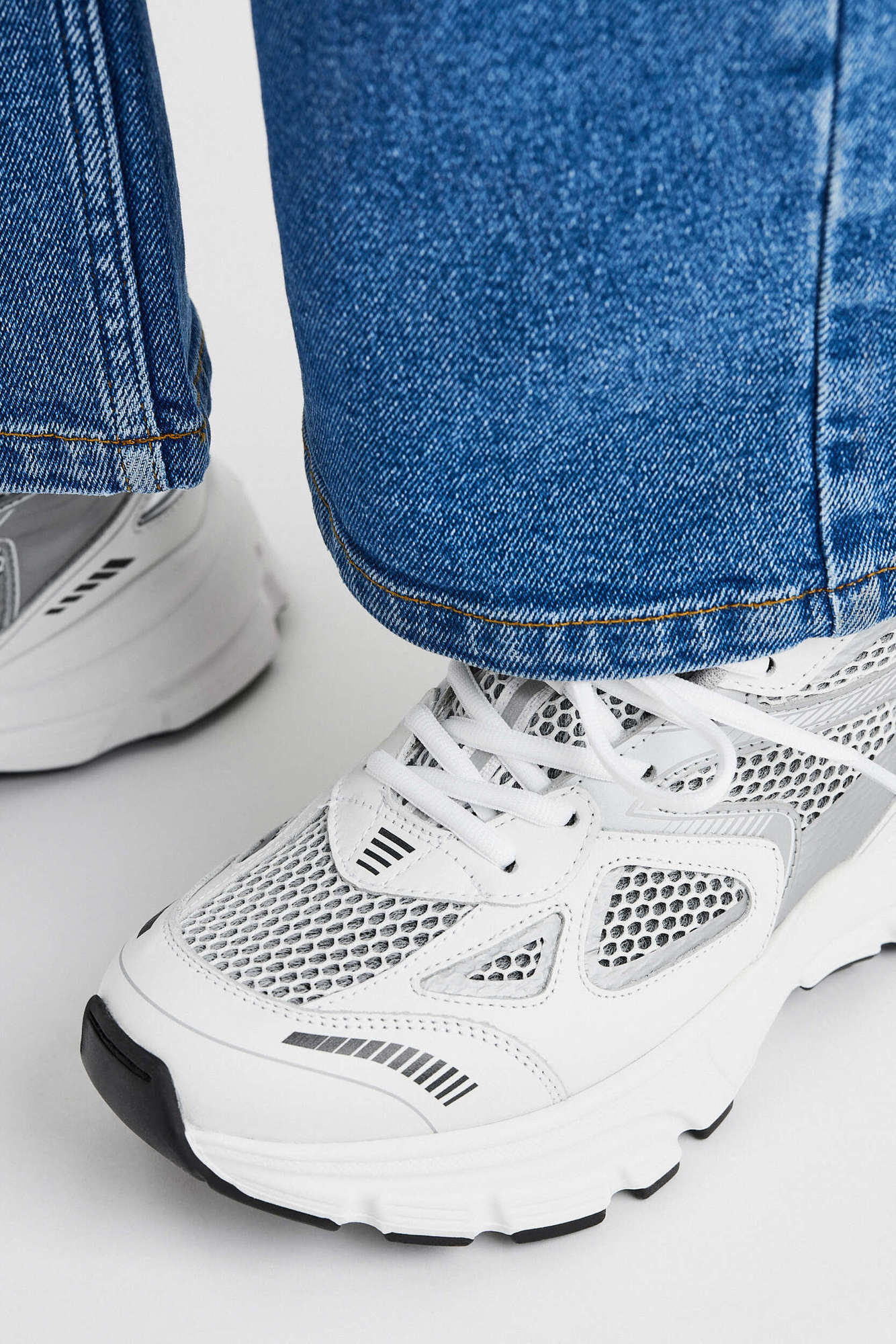 AXEL ARIGATO - Marathon Runner